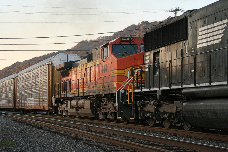 BNSF 4440